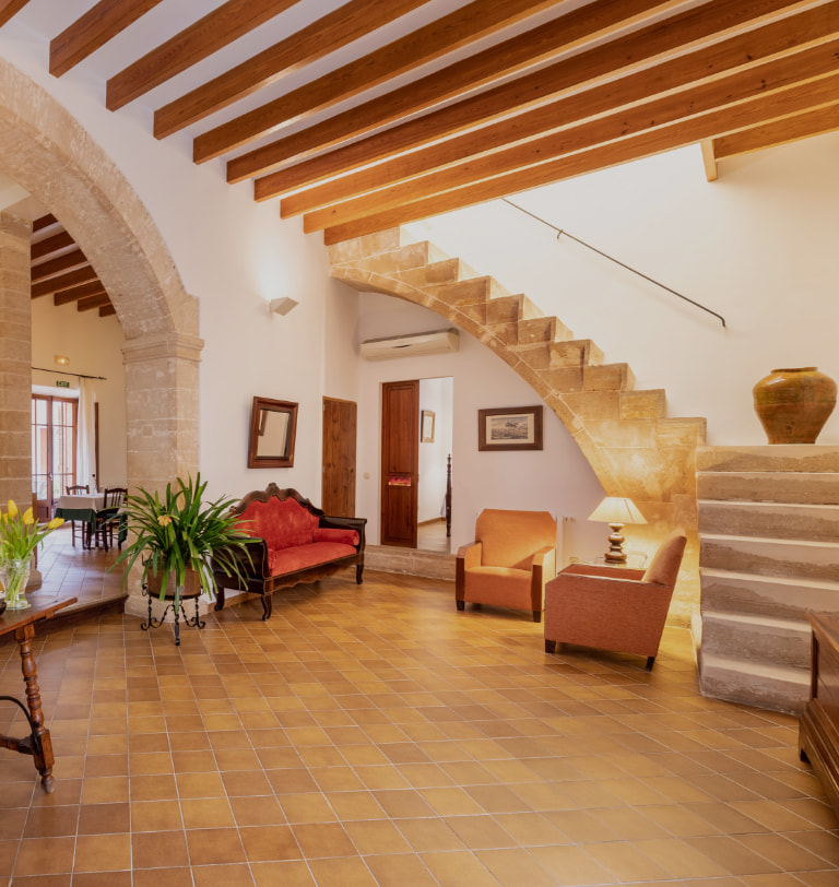 Can Tem Hotel | Our Facilities & Services